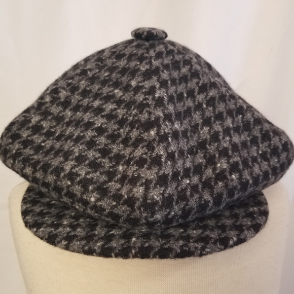 Jonathan Richard | Accessories | Jonathan Richard Irish Tweed Wool ...